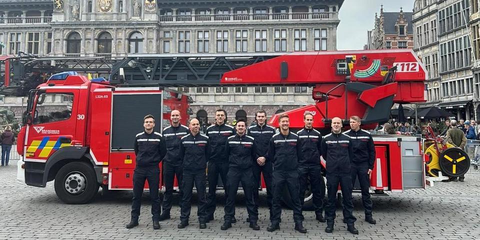 Brandweer Zone Antwerpen verwelkomt 10 nieuwe rekruten | Nieuws ...