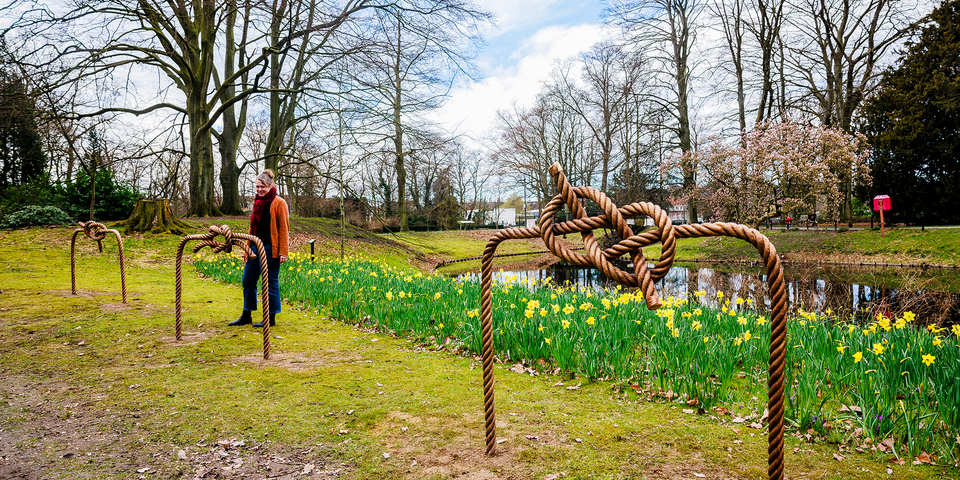 Nieuw kunstwerk ter ere van de zorgsector in Merksem | Nieuws ...