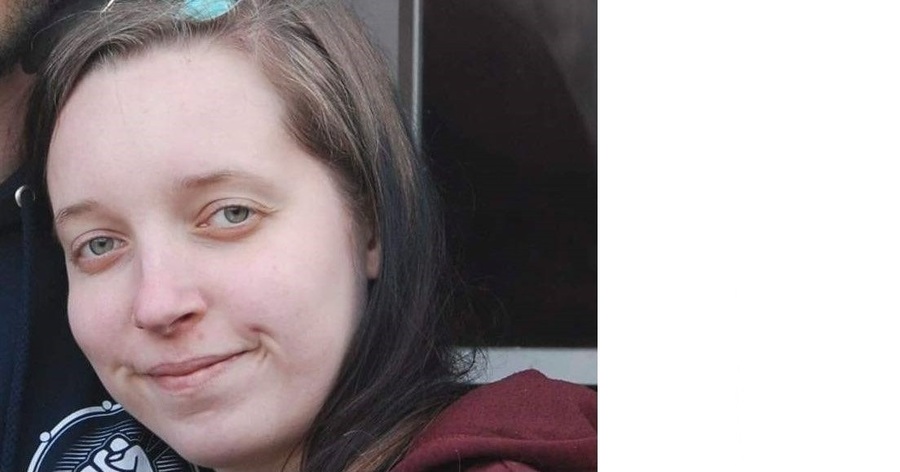 Angelique kijkt opgewekt terug mét diploma op zak | Antwerpen