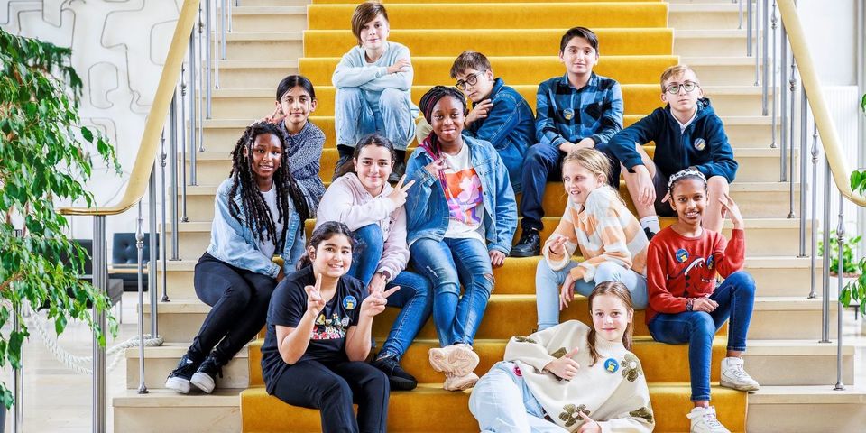 Junior Team 1: Kennismaking met de werking van district Merksem ...