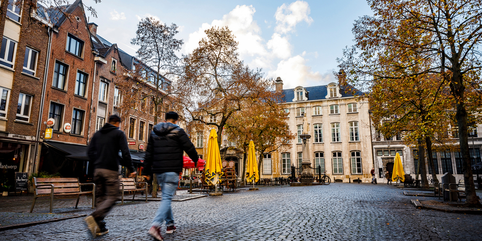 Heraanleg Vrijdagmarkt | Openbare werken | District Antwerpen ...